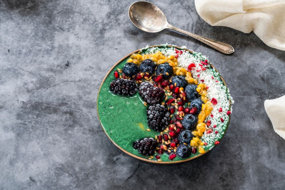 Green Acai Bowl alla Spirulina | Colazione perfetta | CiboCrudo